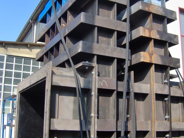 Bottom Outlet Bonnetted Gates - Vortex Hydra Dams